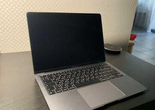 Macbook Air m1 8Gb RAM, 8 CPU / 7 GPU