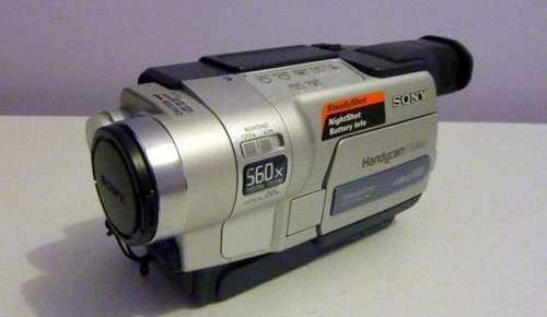 Видеокамера Hi8 Sony Handycam CCD-TRV418E