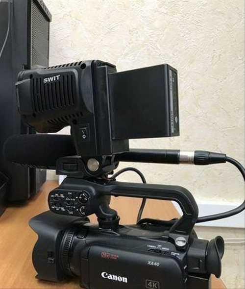 Видеокамера Canon XA-40 плюс доп оборудование