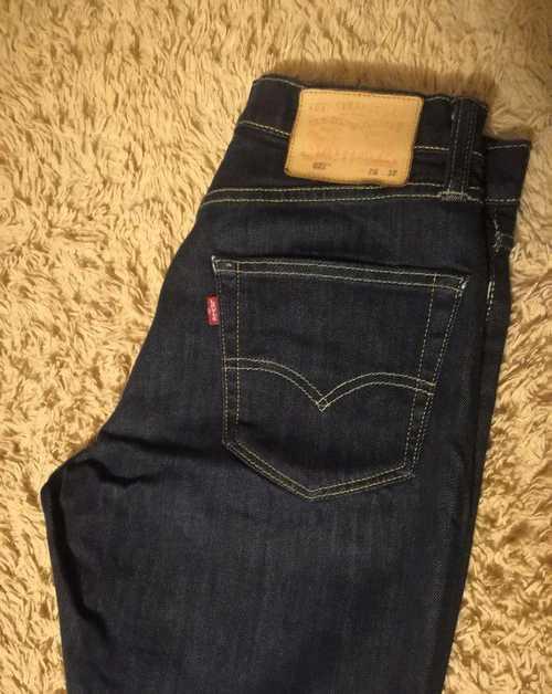 Джинсы Levi's 522