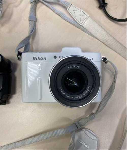 Nikon 1 V1 белый