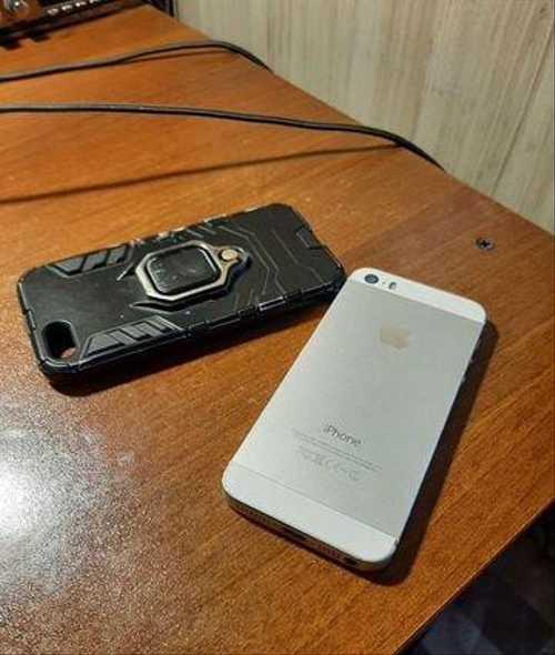 Телефон iPhone5s