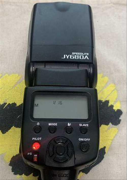 Вспышка Viltrox Speedlite JY680A