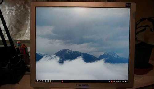 Монитор Samsung SyncMaster 770P 17''