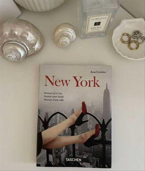 Книга New York в фотографиях от Taschen