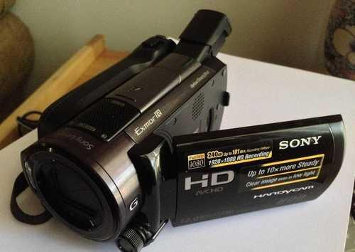 Full HD-видеокамера Sony HDR-XR520E
