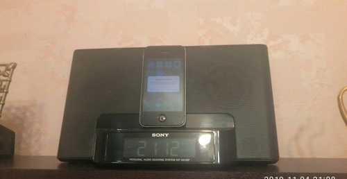 iPhone 4s 64Gb и Docking System Sony ICF-DS15IP