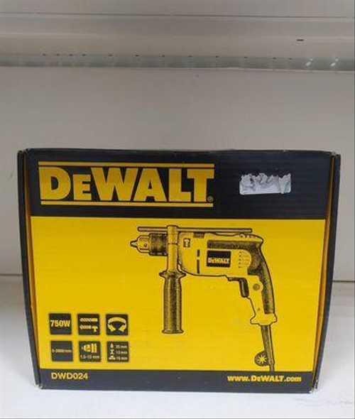 Дрель ударная DeWalt DWD024 750Вт