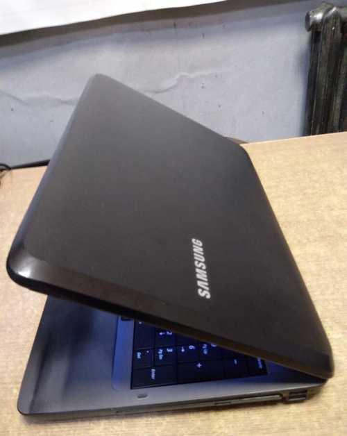 Ноутбук 15.6" Samsung NP-R540 Intel i3