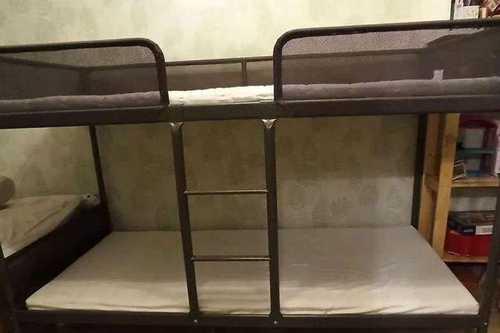 Продам двухъярусную кровать IKEA