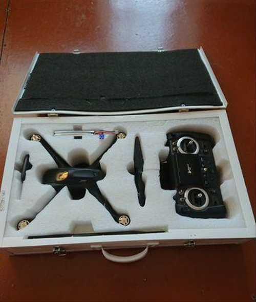 Продам квадрокоптер Hubsan H501ss