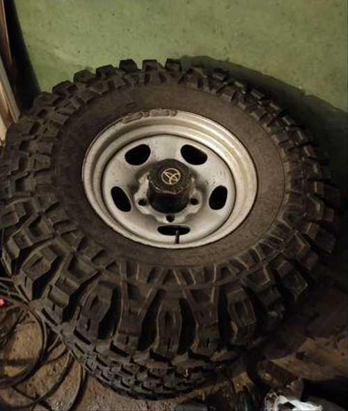 Maxxis Creepy Crawler M8090 35 12.5 16