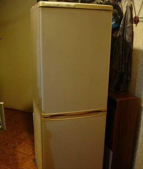 Холодильник Stinol Nofrost в рабочем состоянии