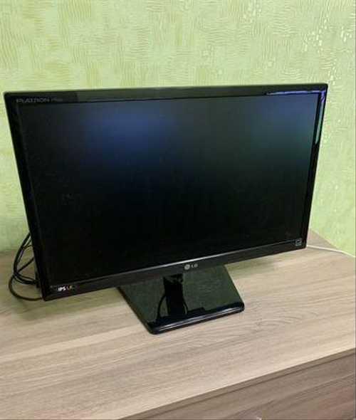 Монитор LG IPS224V 21.5