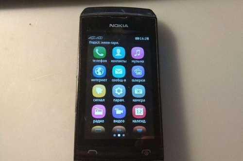 Телефон Nokia Asha 305