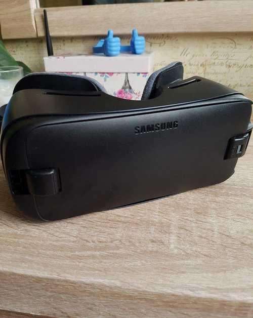 Очки виртуальной реальности samsung Gear VR oculus