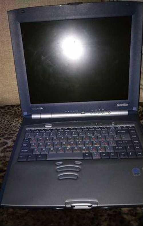 Ретро ноутбук Toshiba Satellite 2800-5201