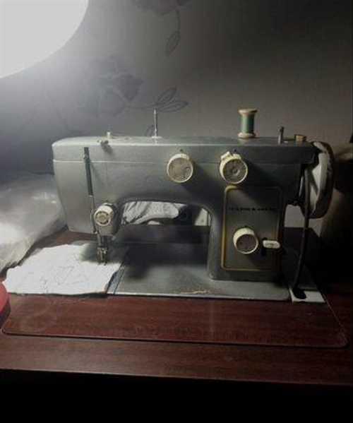 Швейная машина чайка 142м и швейная машина шм-2
