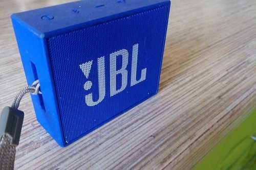 Портативная колонка JBL go