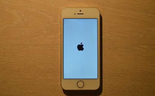 iPhone 5s 32gb gold Model 1457
