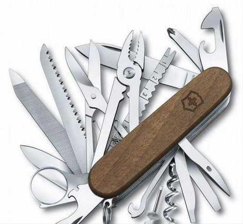 Нож Victorinox SwissChamp Wood 1.6791.63