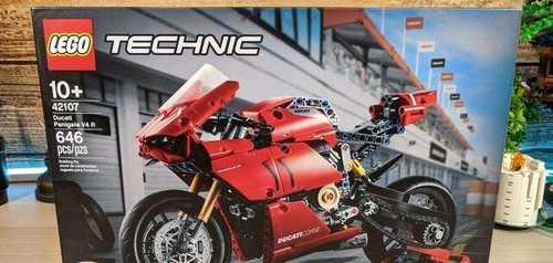 Лего lego Technic Ducati Panigale V4 R 42107