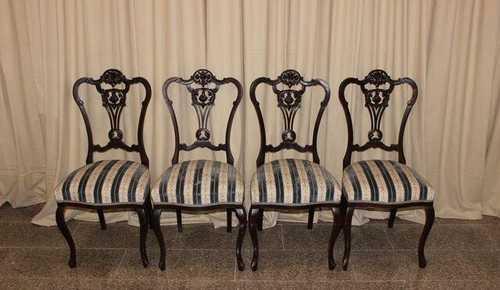 Гарнитур из 4 антикварных стульев