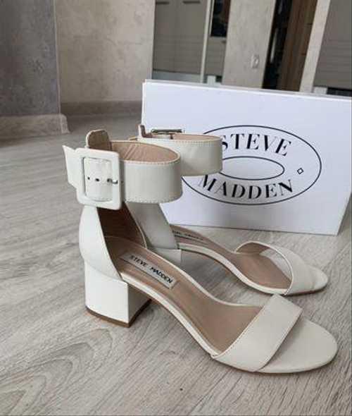 Босоножки Steve Madden