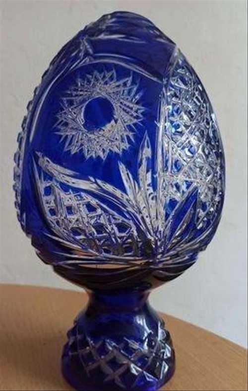 Яйцо хрустальное большое