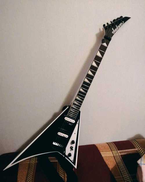 Гитара Jackson js32 rhoads