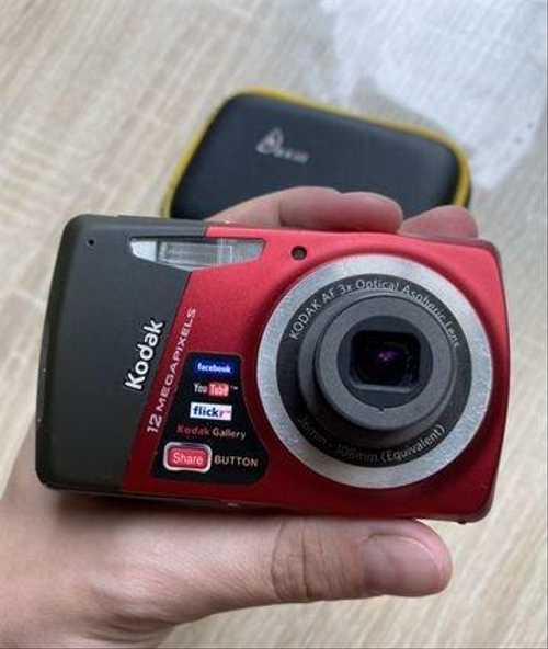 Компактный фотоаппарат Kodak 12mpx