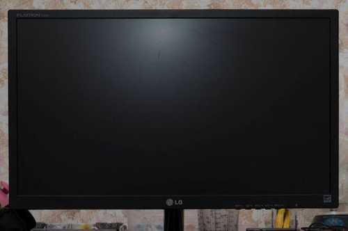 LG E2442T 24"
