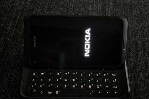Телефон Nokia E7-00