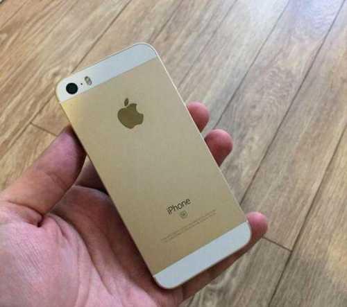 iPhone SE 64 GB Gold