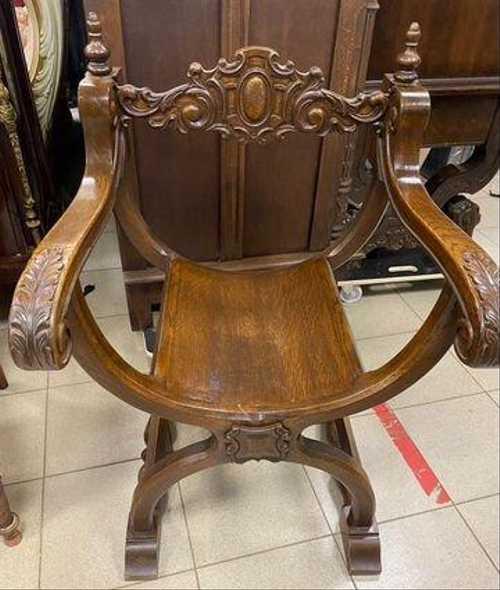 Антикварное курульное кресло Франция