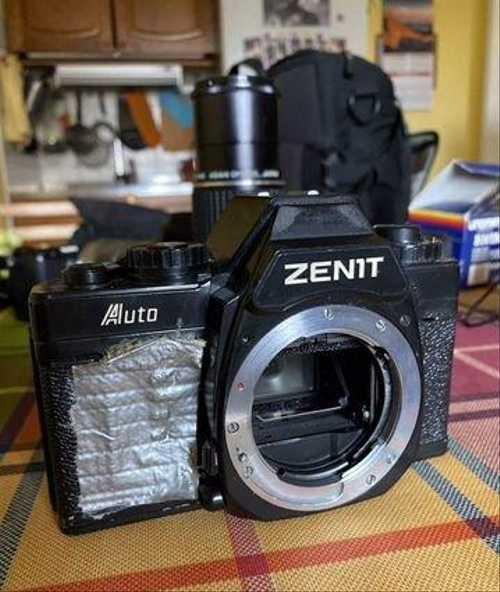 Плёночный фотоаппарат Zenit Auto