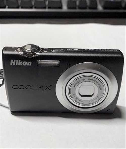 Компактный фотоаппарат Nikon Coolpix S203
