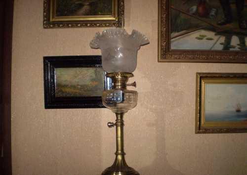 Старинная керосиновая лампа антиквариат