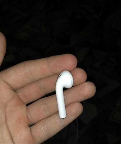Airpods 2 with Wireless Charging Case