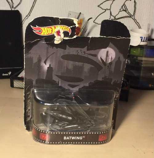 Hot wheels batman batwing
