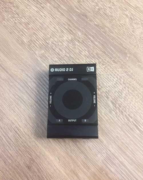 Native Instruments Audio 2dj