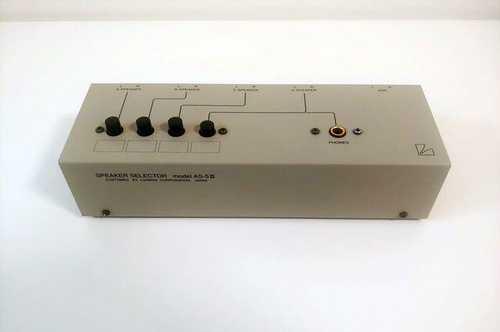 Селектор для наушников и акустики Luxman AS5-III