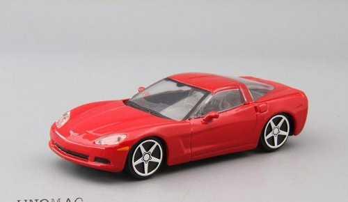 1:43 Chevrolet Corvette 2004, red. Bburago