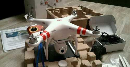 Квадракоптер DJI Phantom Vision 2