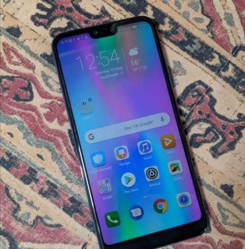 Телефон Huawei honor10