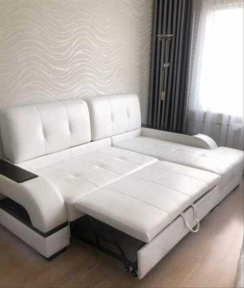 Кожаный диван Идеальное состояние