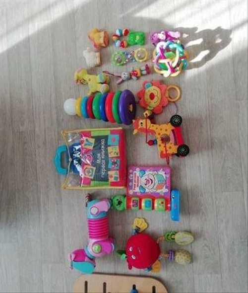 Пакет развивающих игрушек для малыша