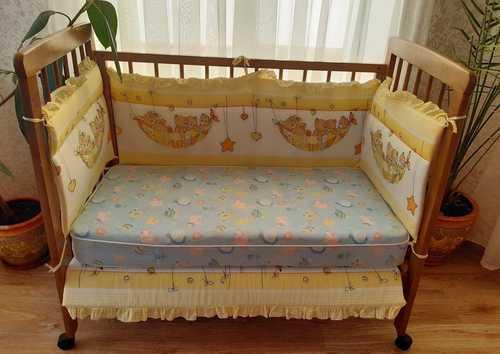 Детская кроватка (с матрасом и бордюром)