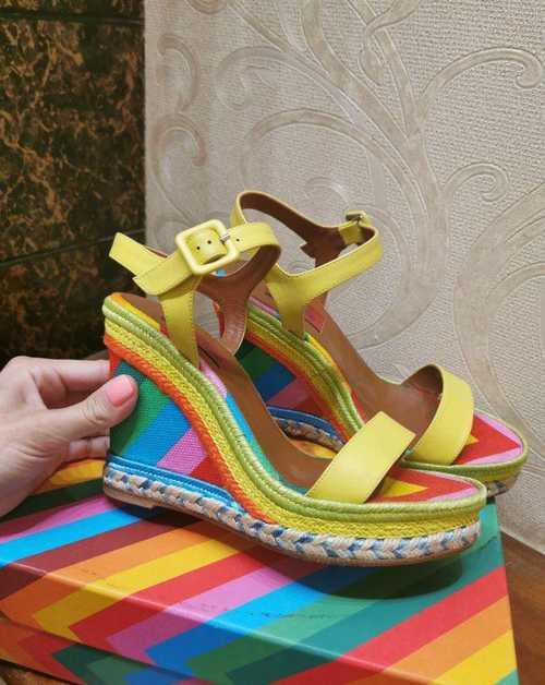 Босоножки valentino