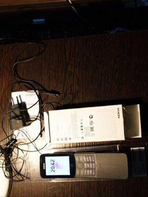 Кнопочный телефон Nokia 8110 4G Black (TA-1048)